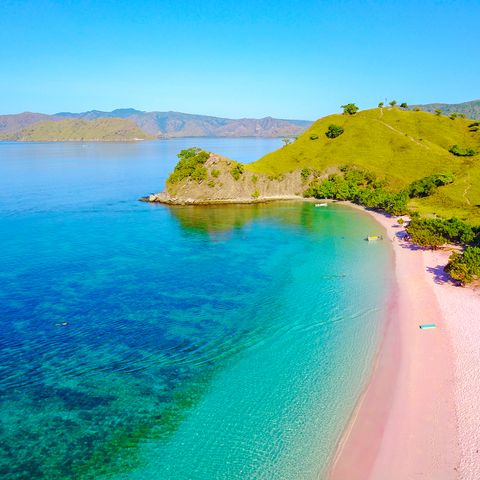 Genieten op Pink Beach - Lombok | Travelnauts